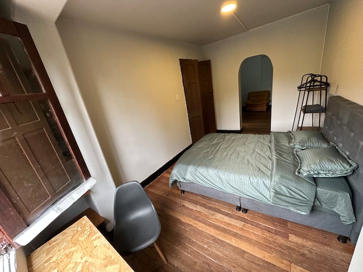 Frente Al Externado: Apartamento De 3 Habitaciones - Bogotá
