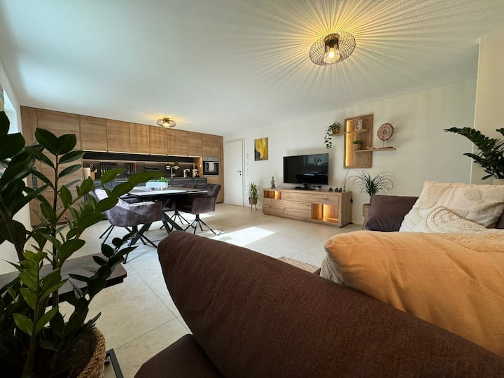 Stilvolle, Moderne Ferienwohnung Für 2 Personen - Singen