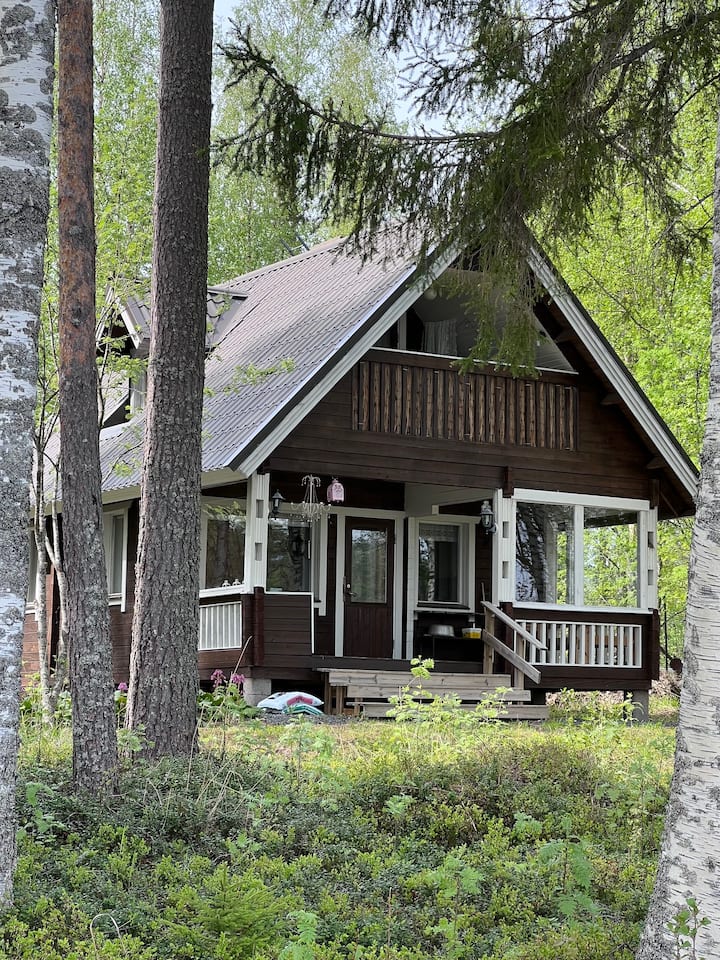 Perinteinen Suomalainen Kesämökki - Savonlinna