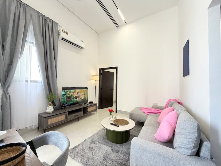 Stylish 1bedroom |No Stairs|perfect For Long Stays - Abu Dhabi