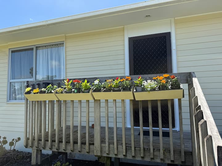 Lily’s Guest House 位置佳，歷史村，公園,高爾夫球場！近商店。四房兩衛浴！ - Auckland