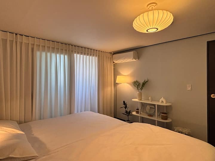 [신스테이]#신규#오픈특가#감성숙소#한화볼파크#성심당#부사동#5인#ott완비#짐보관서비스 - Daejeon