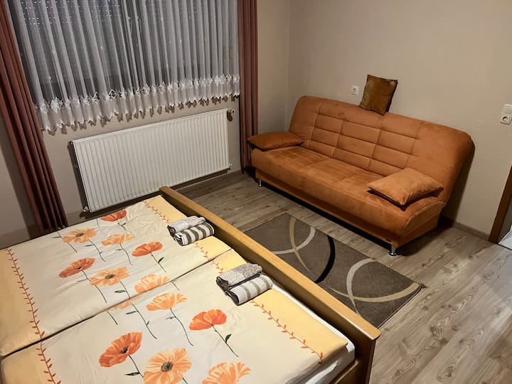 Gemütliche Ferienwohnung In Zell An Der Mosel - Hahn