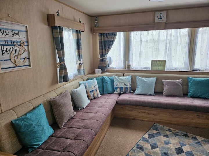 The Seaside Sanctuary - Home From Home Retreat - Brightlingsea