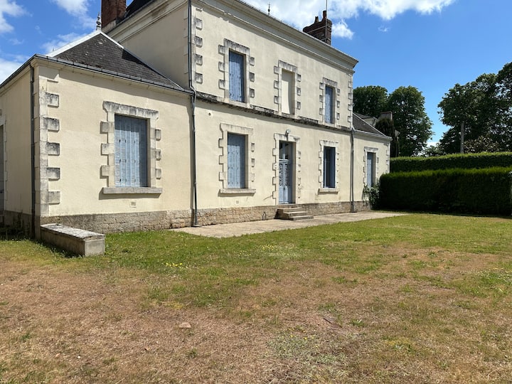 Maison De Ville - La Châtre