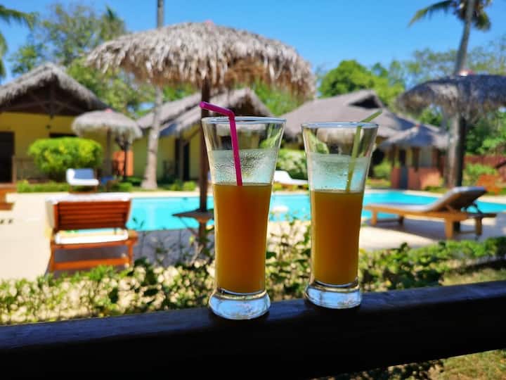 Bungalow Tropical, Jardin Calme Et Piscine, Ylang - Madagascar