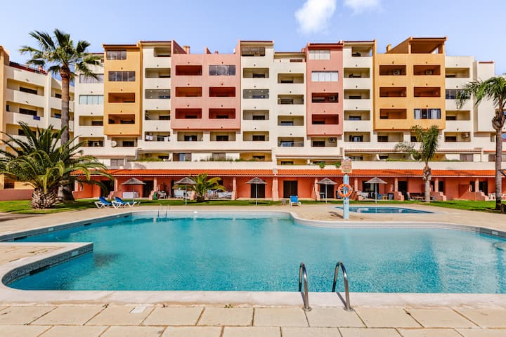 Best-value Albufeira Studio | Sea View + Pool - Albufeira