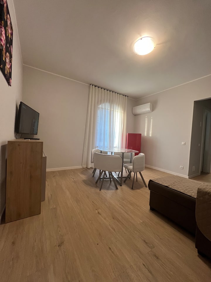 Bilocale Accogliente - Peschiera del Garda