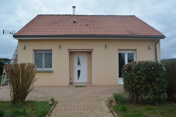 Maison Indépendante 6 Pers, 1 Bébé / Jardin Fermé. - Langres