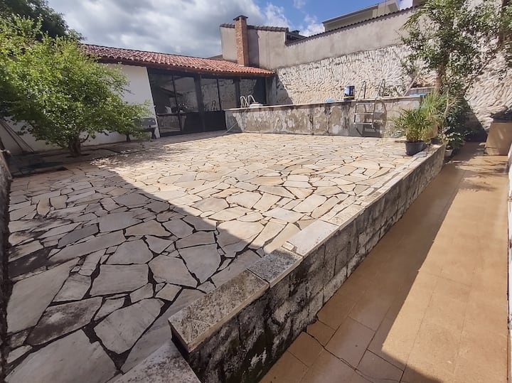 Edícula Próxima Ao Centro E Pontos Turísticos - Atibaia