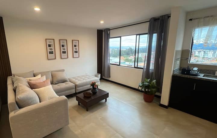 Departamento Nuevo En Zona Residencial Segura - Cuenca