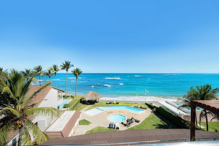 Beachfront Luxury Penthouse W/ Ocean Views - Cabarete