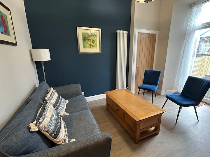 77 West Princes St, Cosy 1 Bed Ground Floor - Loch Lomond