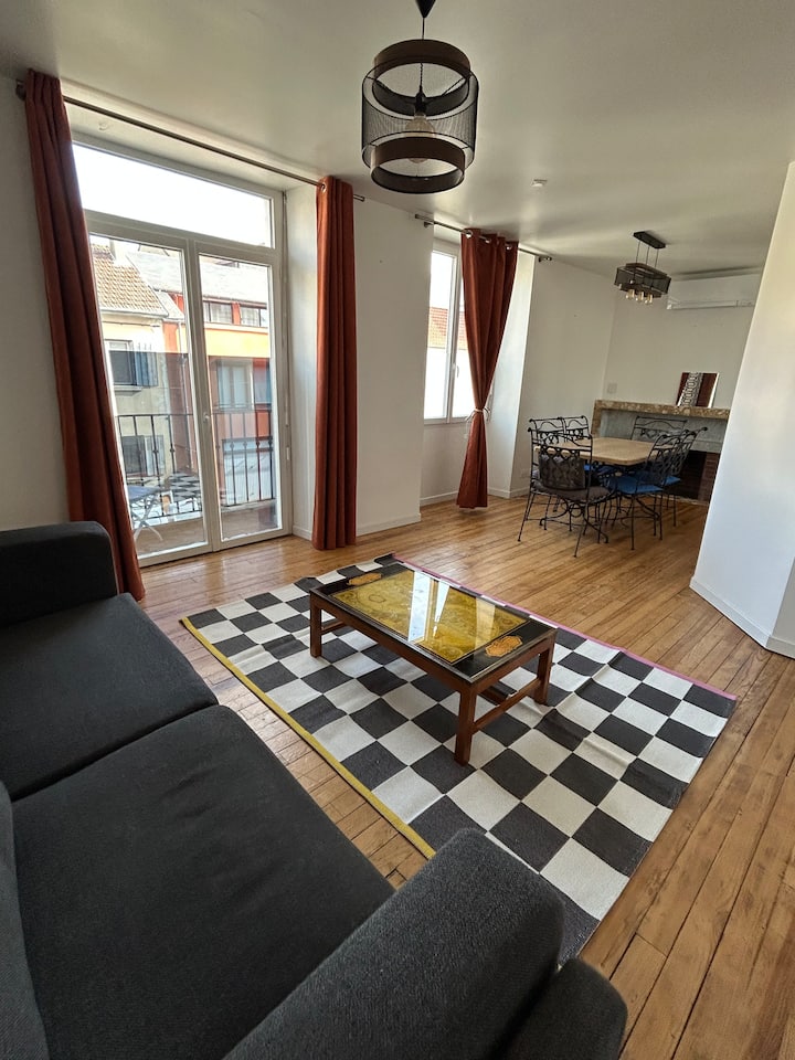Appartement Cosy De Centre-ville - Allier