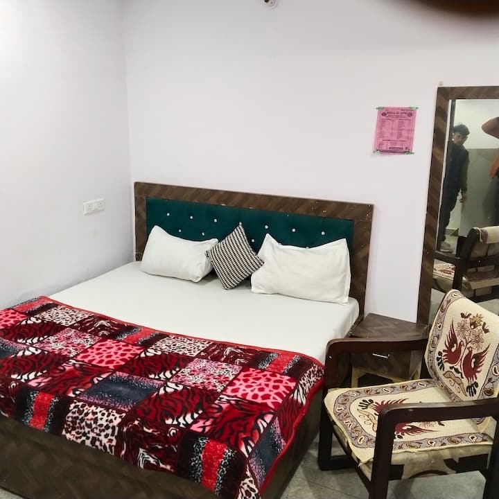 Safe And Secure - Aligarh