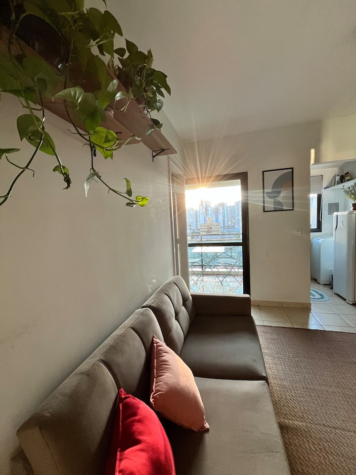 Refúgio Com Plantas, Vista Deslumbrante E Conforto - Goiânia