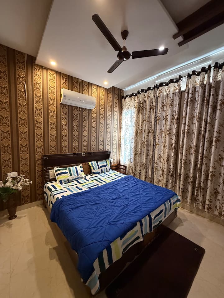 Cozy Nest | Independent | Premium Studio | Quiet - Sahibzada Ajit Singh Nagar