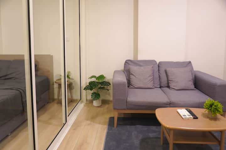 完美曼谷市中心位置，步行3分鐘抵達bts Onnut，3分鐘抵達大型百貨公司 - Phra Khanong