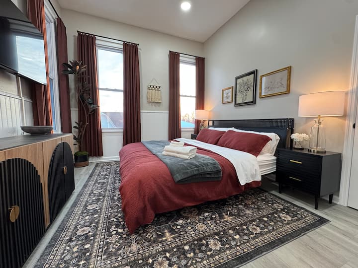 The Penthouse Flat-3bd/1ba, Laundry, Pet-friendly - New Castle, DE