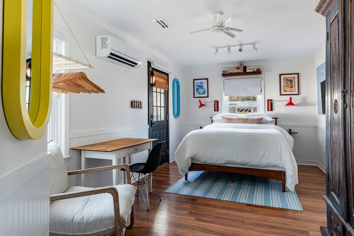 Studio Tahoe - W/private Yard W/ Deck And Fire Pit - Charleston, SC