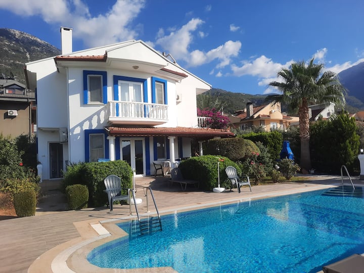 Detached Villa W/lovely Sunset View & Private Pool - Ölüdeniz