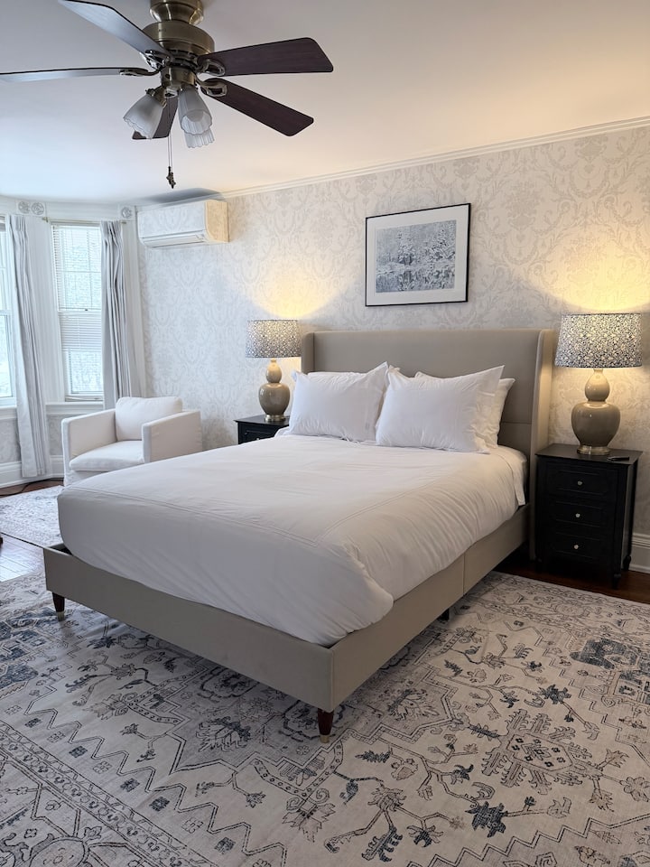 The Berkshire Mountain Inn - Federal Room - Great Barrington, MA