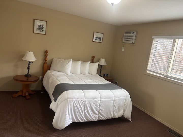 1 Bedroom Suite In Amenity Packed Resort. - Lake Country
