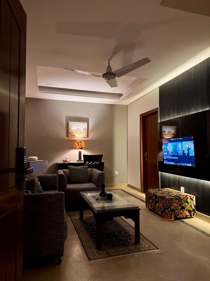 | Mmuk’s Executive 1bhk | Self Check-in | Heated | - Islamabad