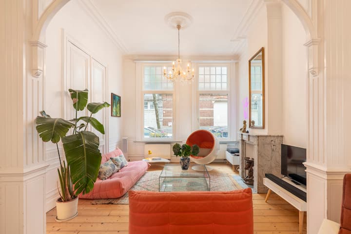 Authentic & Charming Townhouse In Trendy Zurenborg - Antwerp