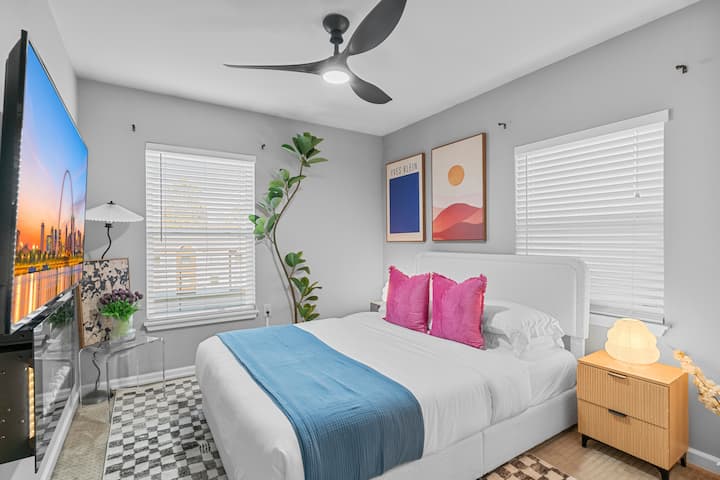 Sunlit Olive Haus | 3br Duplex Near Cwe - Clayton, MO