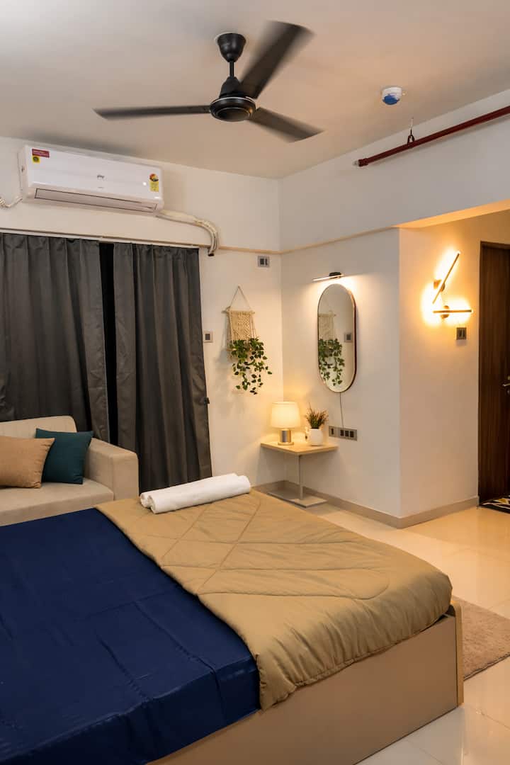 Theaurastudionearairport|pvtbalcony|couplefriendly - Pune