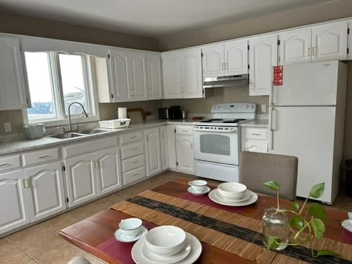 Freshly Renovated Duplex, Step To Upei - Prince Edward Island