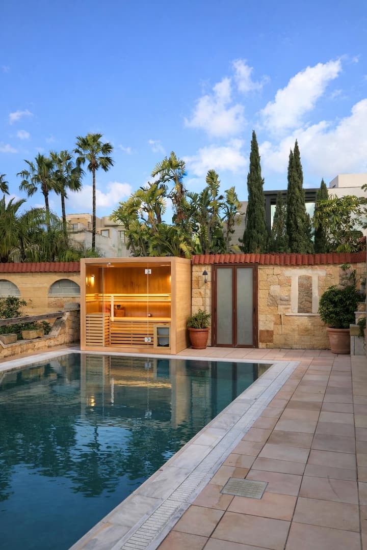 Central King Of The Valley Villa One Of One - Malte