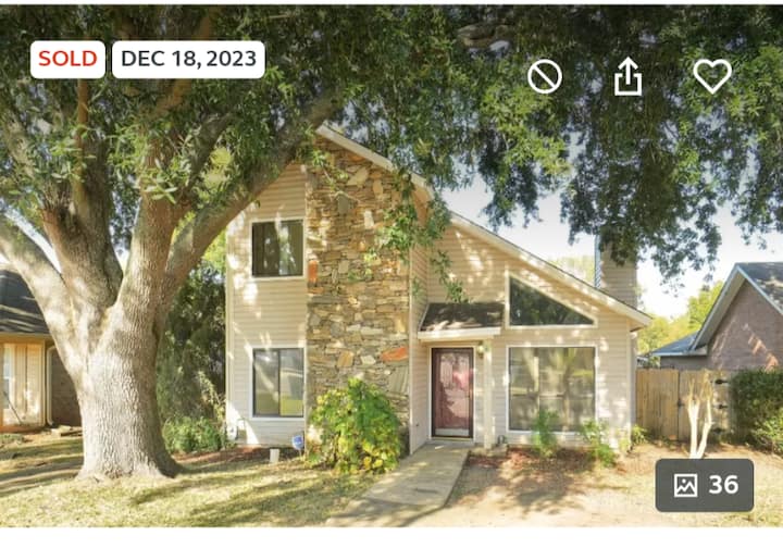 Cozy Two Story Home Great For Families. - Montgomery, AL