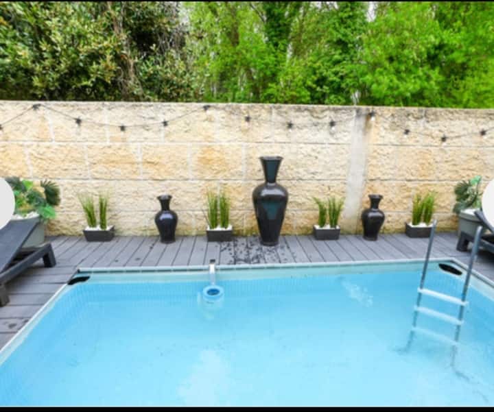 Escapade Privée Sans Restriction Piscine Et Spa - Beaucaire