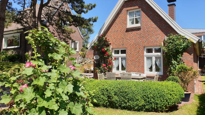 Außergewöhnliches Insulanerhäuschen In Top-lage - Langeoog