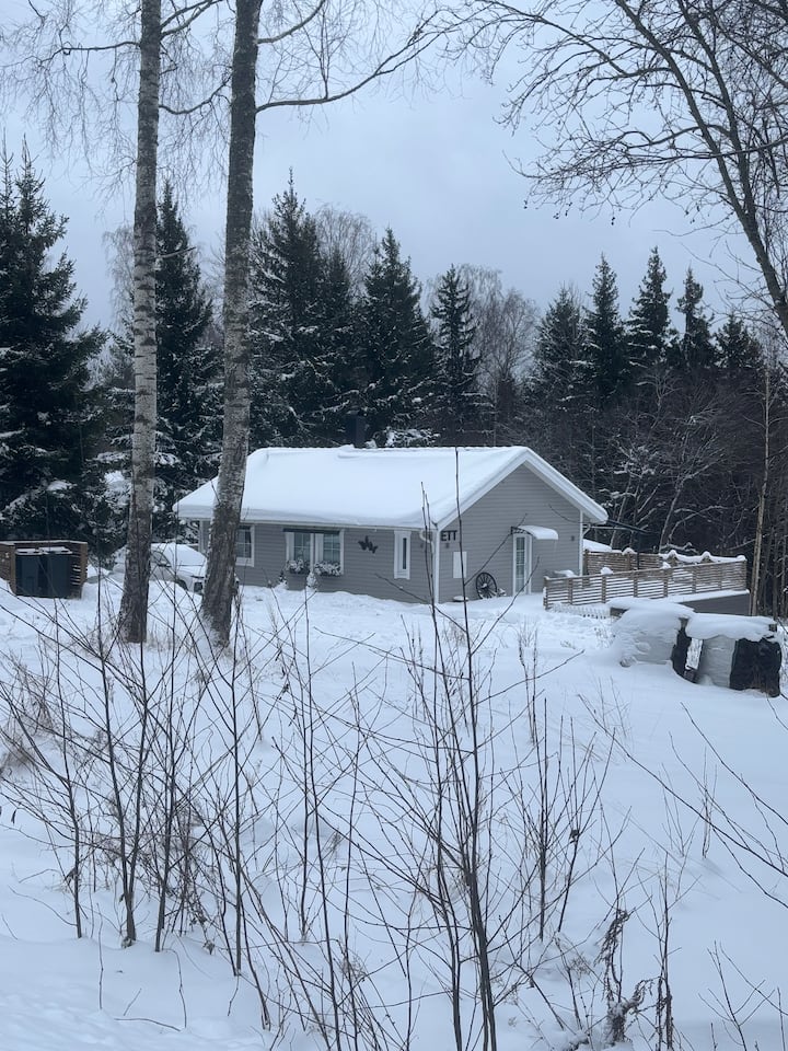 Hus Vid Frykens Strand I Säbytorp 9 Km Utanför Kil - Kil