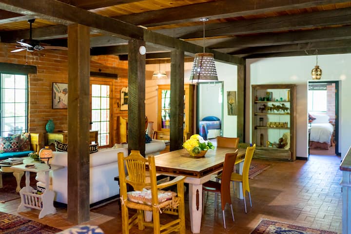 Spacious Orchard Farmhouse In Quiet Canyon - Mammoth, AZ