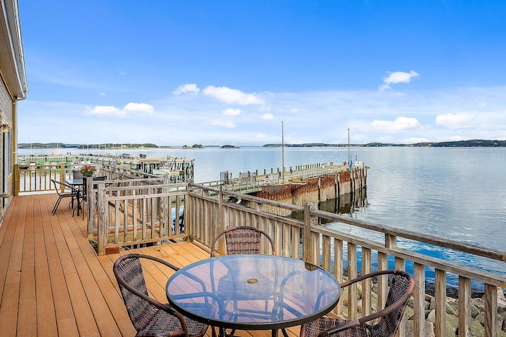 The Waters Edge - Oceanfront Suite Eastport Maine - Eastport, ME