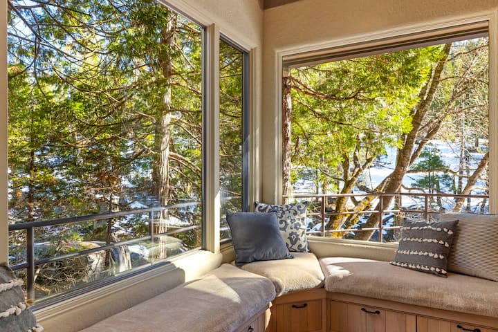 The Luxe River Cabin - Strawberry, CA