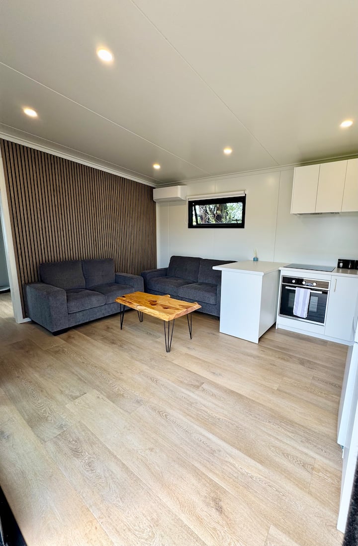 Modern 2-bedroom Pod Perfect For Work Or Weekend - Gisborne