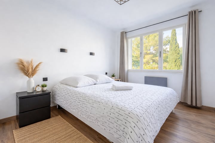 Appartement 4 Personnes Proche Gare Et Mer - French Riviera