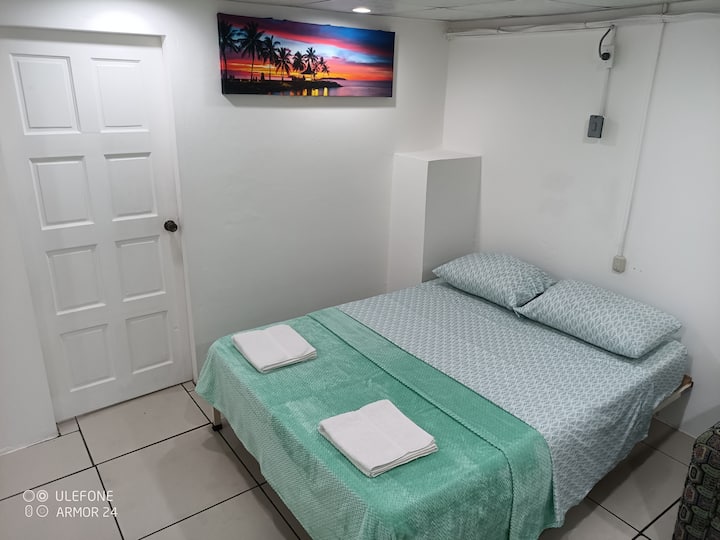 Cozy One-bedroom Retreat. - Port of Spain