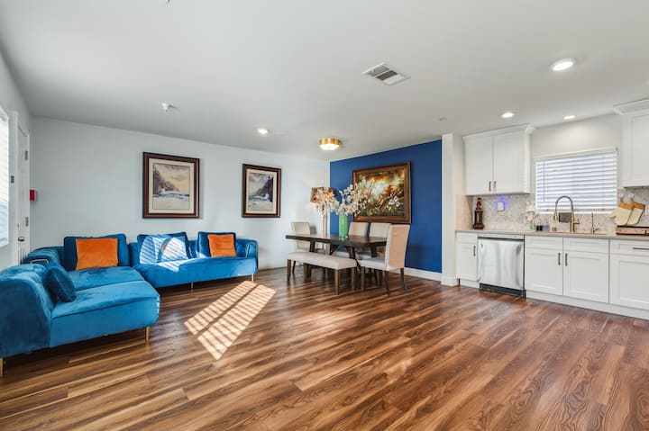 Modern Designer Home Near Dtla | 4br • 3ba - Alhambra, CA