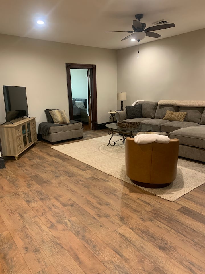 Large 1,300 Sq Ft Historic Loft On Main Street - Lake Maxinkuckee, IN