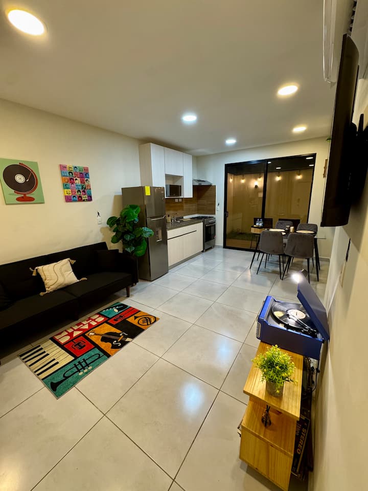 Music House Comalapa - El Salvador