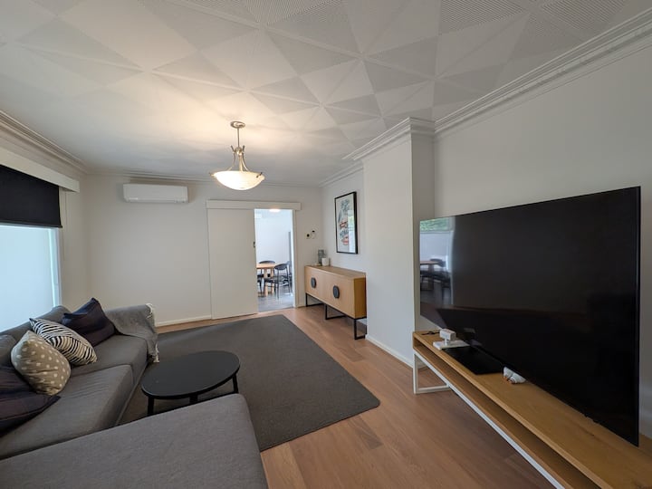 Art Deco Home On Golden Point - Sovereign Hill - Ballarat