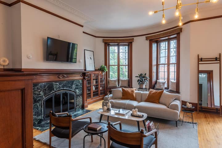 Spacious & Unique Luxurious 2br/2ba - Montreal
