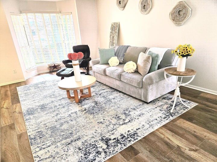 April Sound Luxury Retreat, Community Manned 24/7. - Conroe, TX