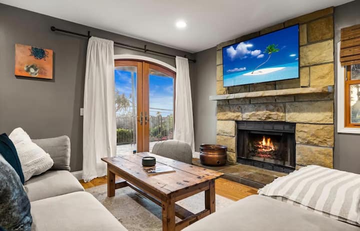 Modern Sb Foothills Home Views Near Ucsb - Goleta, CA